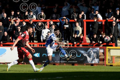 39695947-Samson Tovide of Colchester United has a shot at goal ...