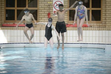 27565736-GLASGOW, SCOTLAND - APRIL 24: L-R: Rayane Souidi, Erin McPhee ...