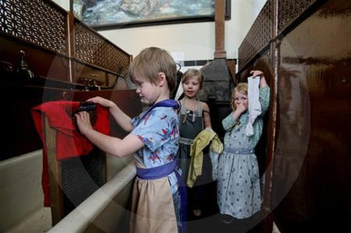 30469486-Photograph by Colin Mearns. Pictured in the steamie exhibit at ...