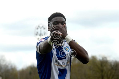 39699432-Samson Tovide of Colchester United celebrates the goal of Noal ...