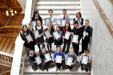 17780019-Picture Nick Ponty Primary and Secondary School kids from ...