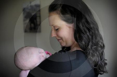 18190954-Laura Birnie gave birth to her daughter Heather Rose last ...