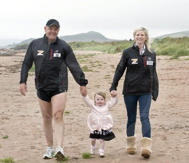 25385948-Mike Welsh aged 42 from West Kilbride, Ayrshire, is running ...