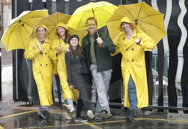 28366760-The cast of Singin in the Rain performing at the Kings Theatre ...