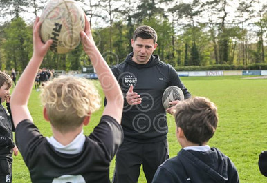 39707724-Rugby stars Ben Youngs and Austin Healey visit Holt rugby club ...