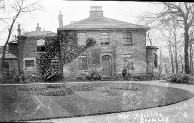 5614355-Old archive pictures showing general views of Bramley ...