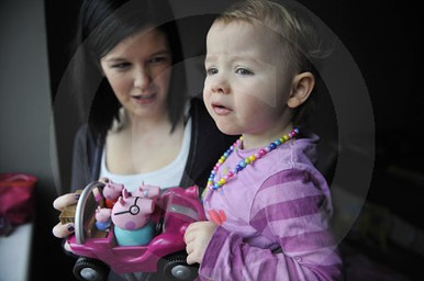 13935205-Photo Jamie Simpson Kacey Fitzpatrick (2yrs) from Cardonald ...