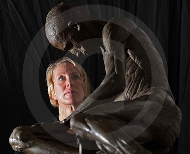 13953623-Edinburgh College of Art anatomy lecturer Joan Smith with the ...