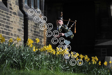 39944323-The funeral of Bradford city fire fighter joe Greig at ...