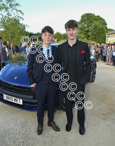 39994465-Students arrive at the Colfox Year 11 prom at Symondsbury ...