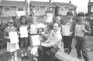 40023445-Wrexham bygones Pupils from Barkers Lane School, Borras, who ...
