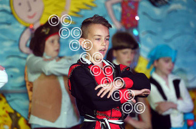 40035389-Stoneraise Primary School, Carlisle, Year 6 leavers production ...