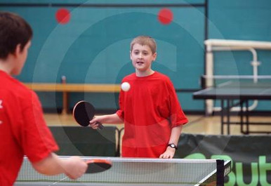 23492865-Picture: COLIN TEMPLETON Tom Hunter visits Drumchapel High ...