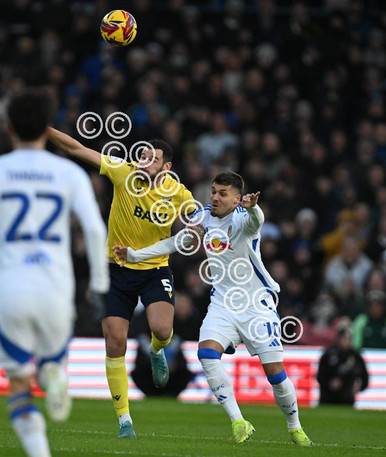 40081841-Elliott Moore and Joel Piroe battle for an aerial ball ...