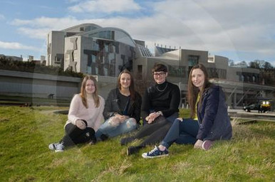 30285905-Scottish Woman of the Year Cara Henderson talks to S5 school ...