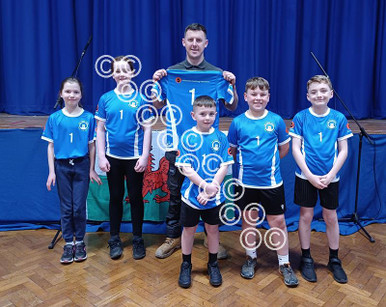 40109594-Ultimate Heating Solutions sponsor the Ysgol Bryn Coch ...