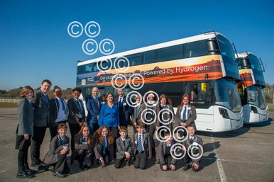 40124650-Alde Valley High pupils with those leading the hydrogen ...