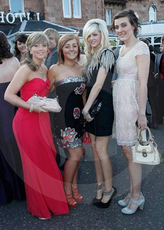 15362415-Bannerman High school Prom at the Bothwell Bridge Hotel ...