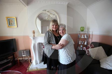 21710691-Weight loss feature : Laura Pettit with Betty Pettit pictured ...