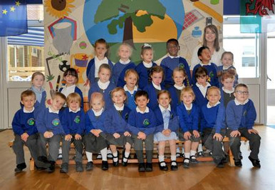 36961872-First Day at school. Westrop primary school, Highworth. Pic ...