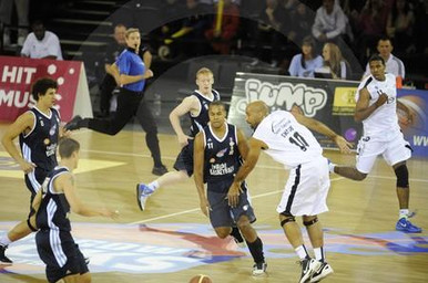 23051562-Photo Jamie Simpson. Glasgow Rocks play their first home match ...