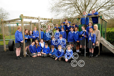 40338561-Mrs Helen Plant and Miss Emma Hobin's class at Broomfields ...