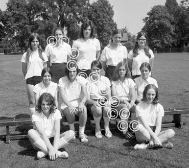 40358788-Wrexham bygones Grove Park School girls' sports winners, July ...