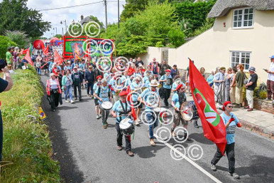 40361126-Unions parade through the village with their banners at the ...