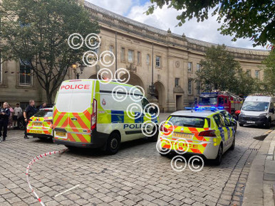 40377840-Police on scene Image: Newsquest 602491134-ben BOL Town hall ...