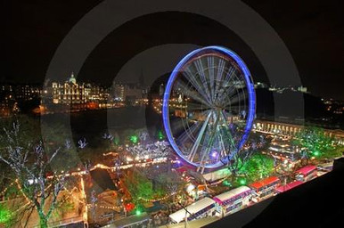 26482833-Edinburgh s Christmas lights switched on by Sir Chris Hoy and ...