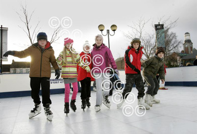 40427073-Pupils from St Charles Primary School Spennymoor take to the ...