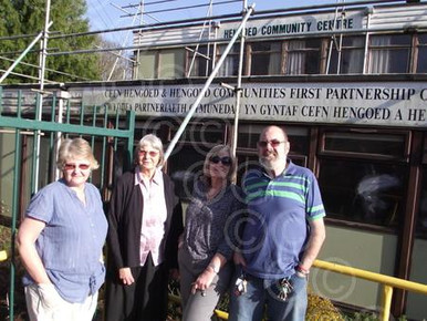 20731565-Hengoed Community Centre association members Jen Trueman, Cllr ...