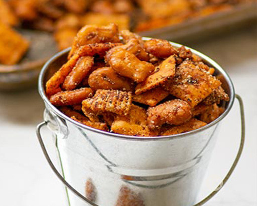Cheesy Pizza Snack Mix