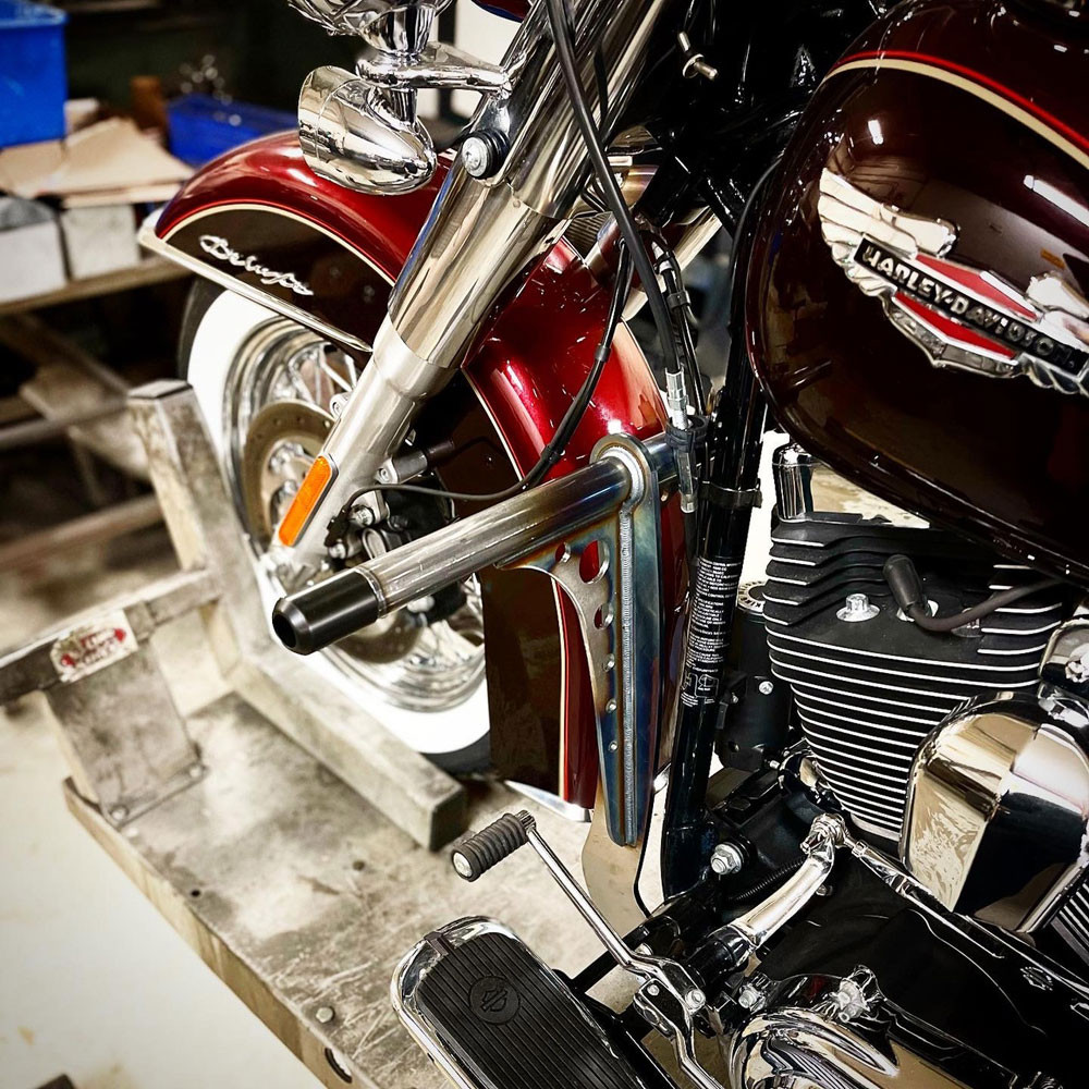 Bung King Crash Bar for 2000-2017 Harley Softail - FCBST0017 - Get ...