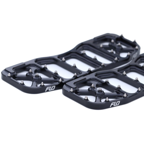 Flo Motorsports V5 Bagger Floor Boards for Harley Touring - Black ...