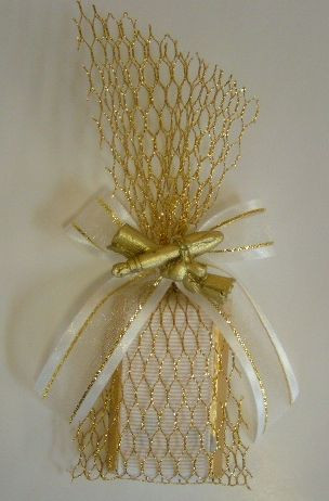 Fancy Gold Chocolate w/Fancy Ribbon, Graduation Cap or Diploma