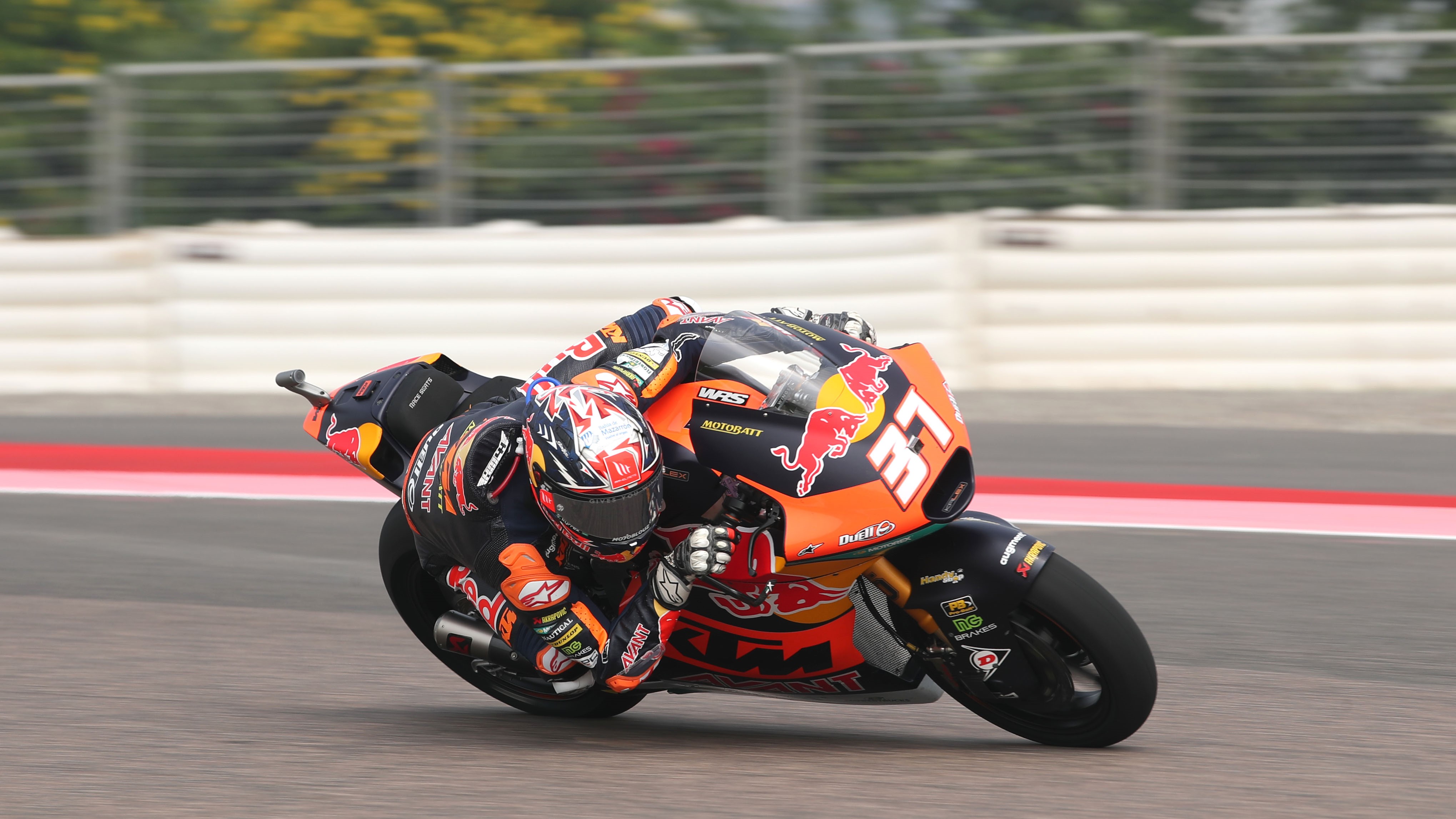 PEDRO ACOSTA CROWNED IN THE FIRST RACE IN INDIA AS ÖNCÜ AND RUEDA SCORE ...