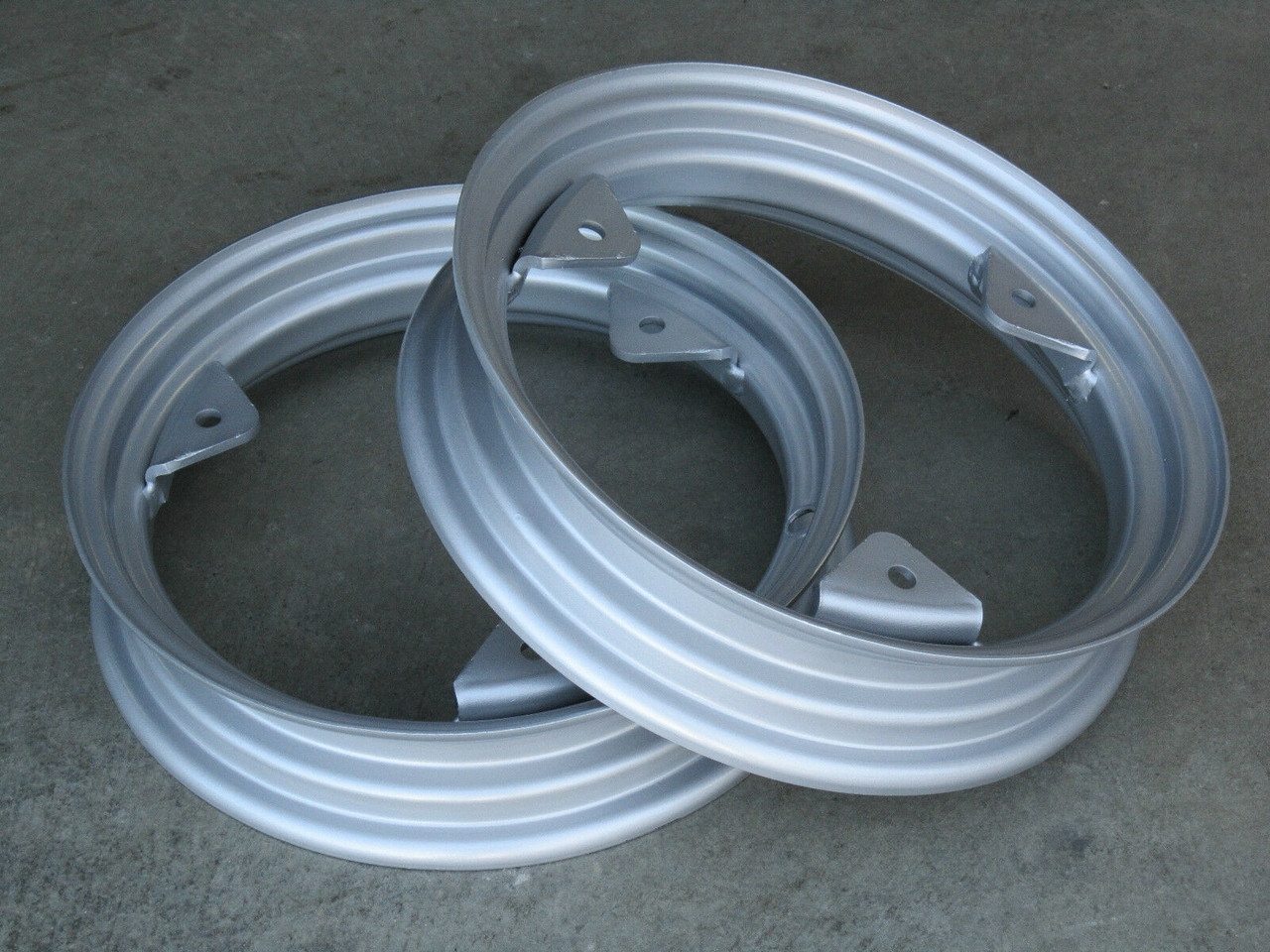 Farmall Front Rim Set of 2 3 Lug 57095D | Griggs Lawn and Tractor LLC