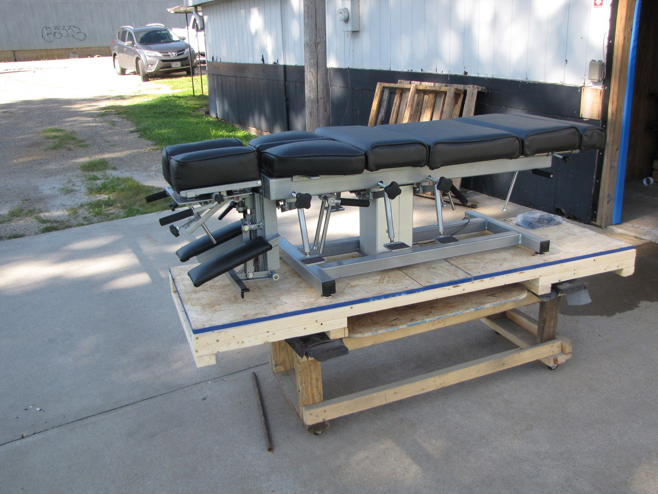 Bio-200 Elevation Chiropractic Table, Similar to an Omni