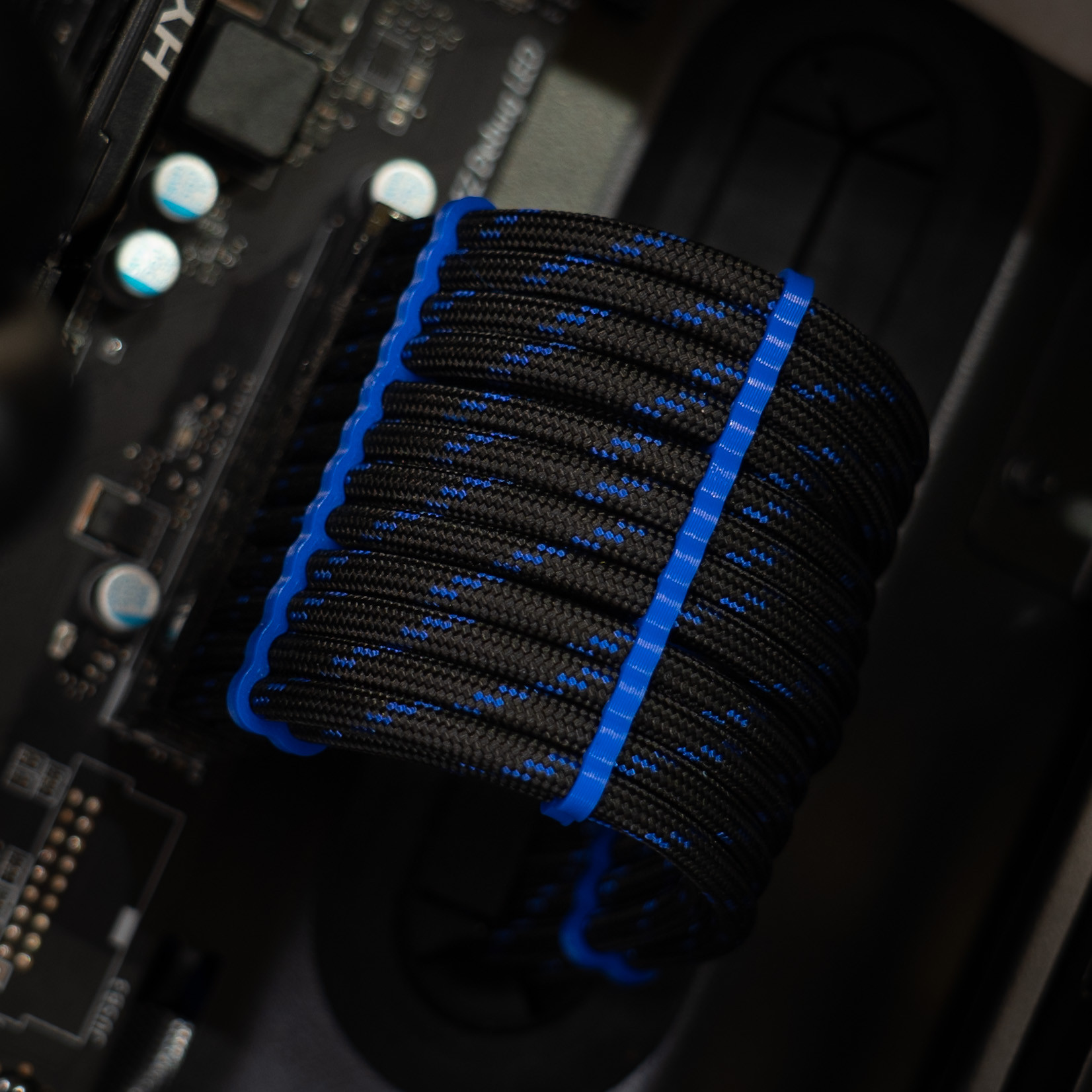 Ensourced Customs | Custom Handcrafted Sleeved PC Cables