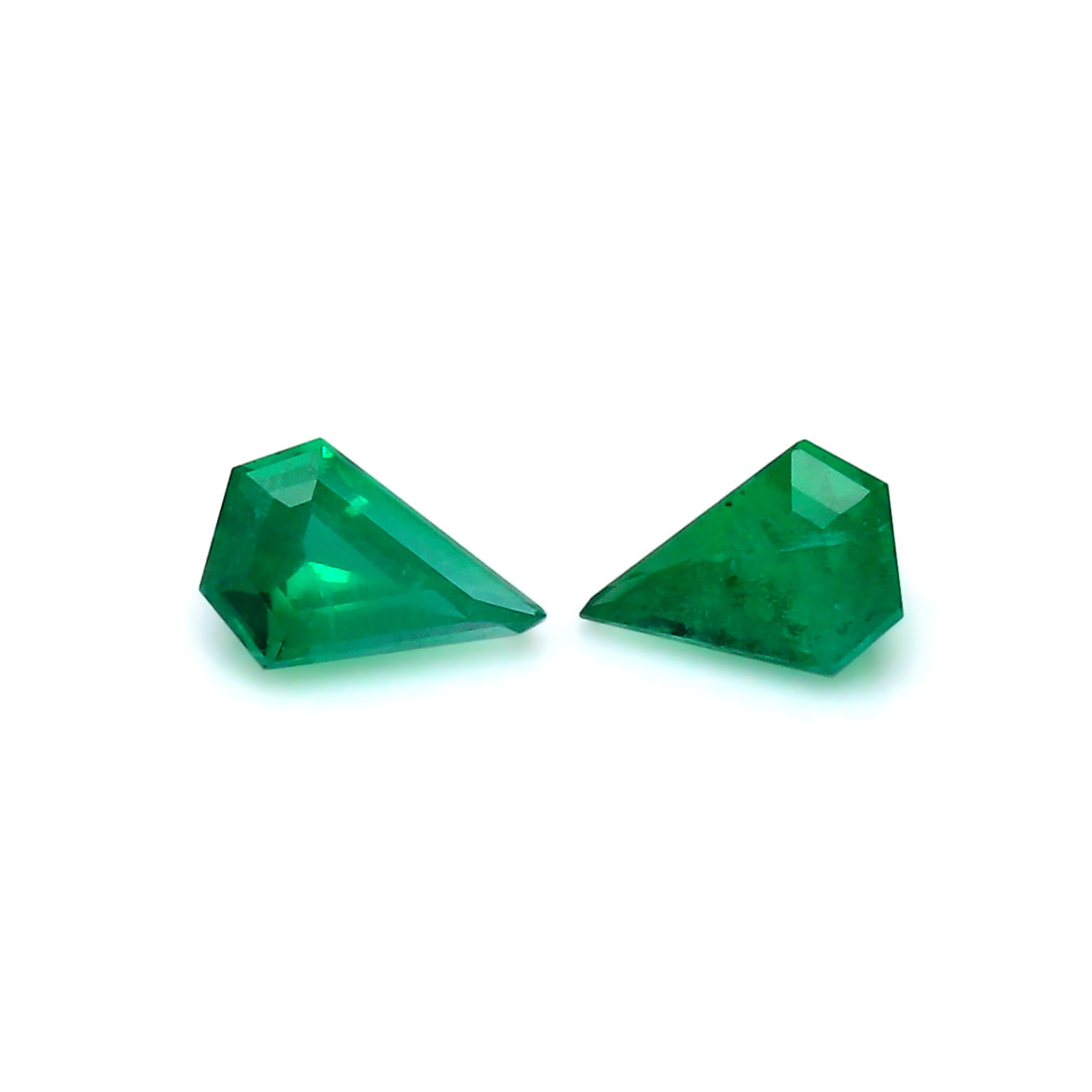 Emerald Faceted Fancy Cut 5X7 mm 1 Pair 1.08 Carats GSCEM0100