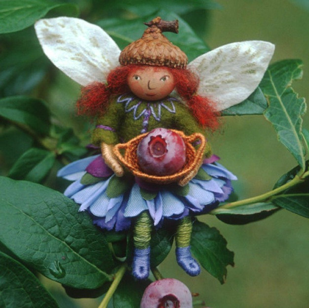 Felt Wee Folk New Adventures by Salley Mavor - A Child's Dream