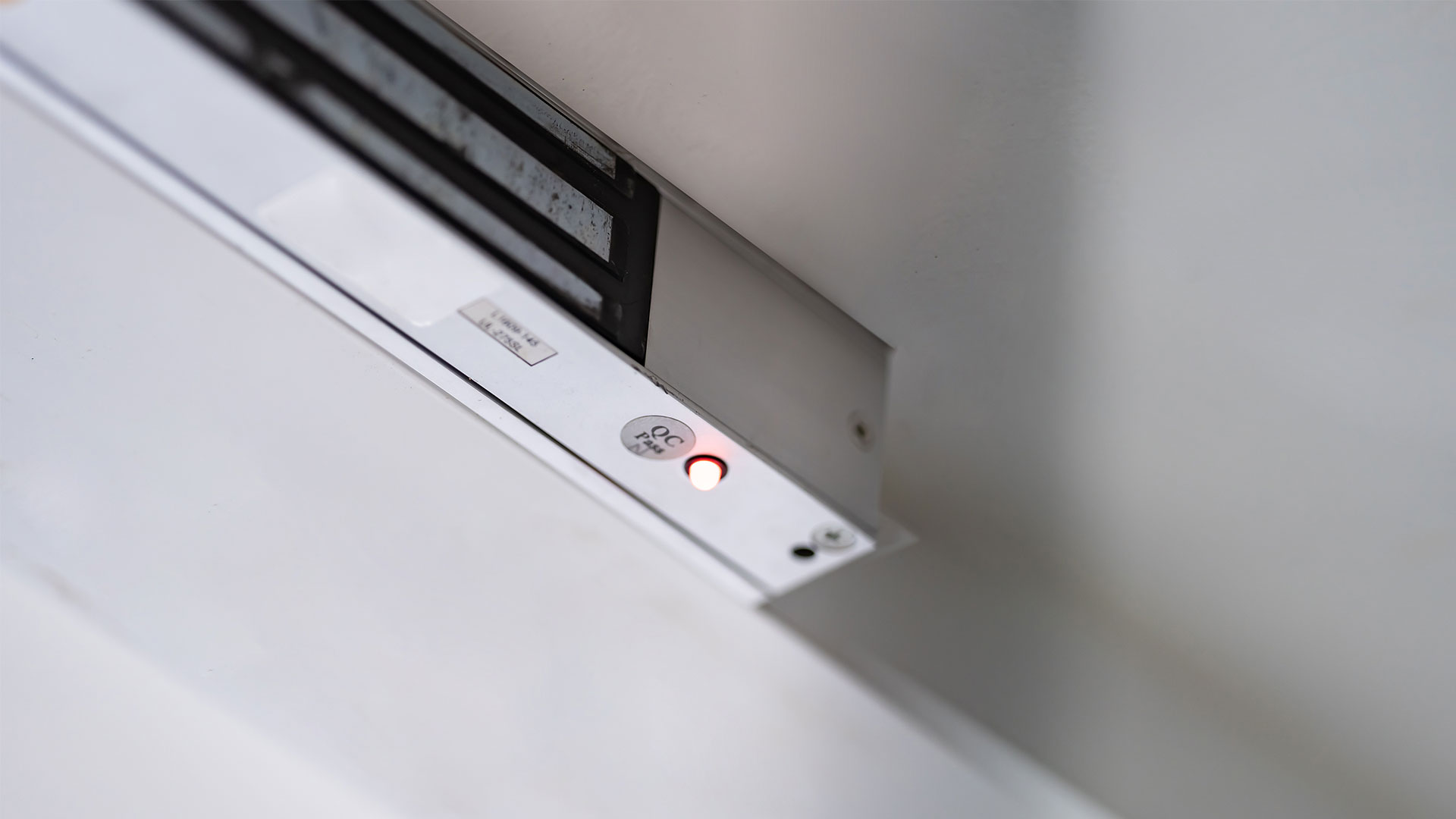 How Do Maglocks Work? A Guide from APEX Control Solutions - APEX Access ...