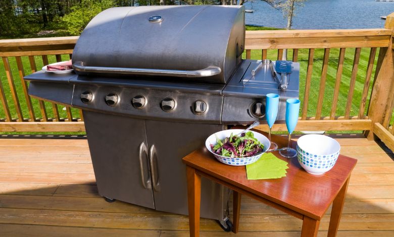 The Ultimate Guide to Gas Grill Features: What’s Overrated and What’s ...