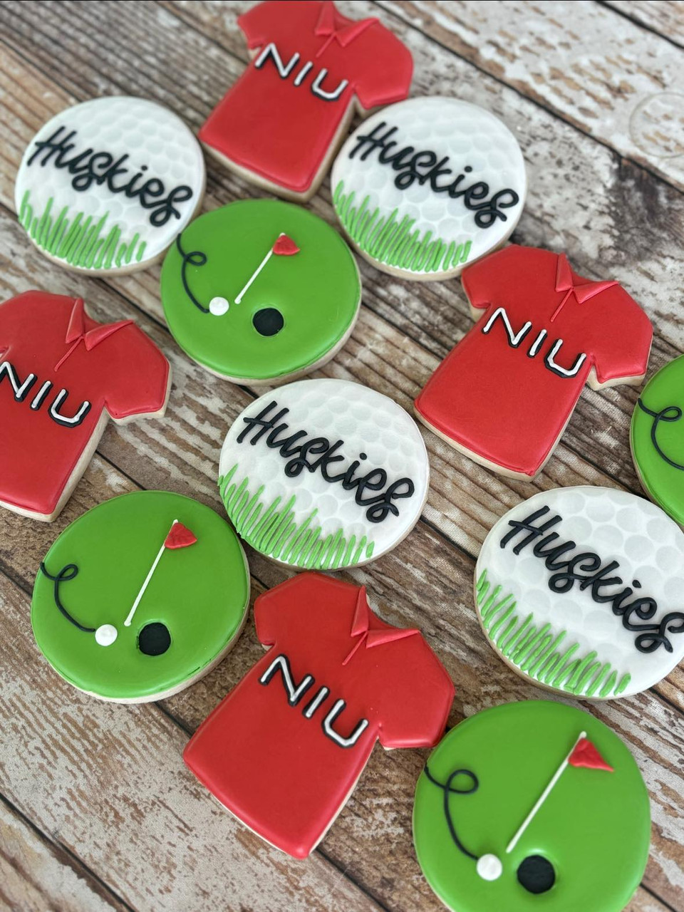 NIU Golf Set (2 Dozen)