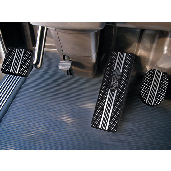 RealWheels Black Anodized Aluminum Billet Pedal Set W/ Kenworth Logo ...