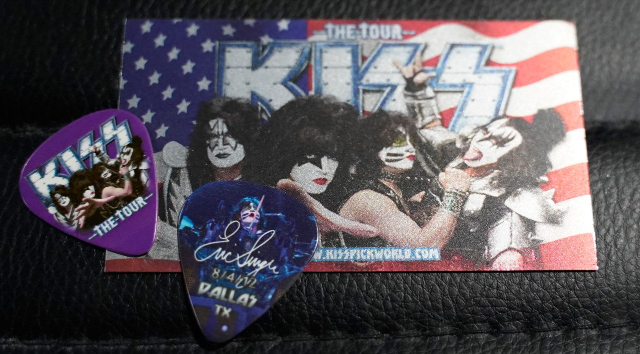 KISS 080412 Dallas Eric Singer Guitar Pick The Tour