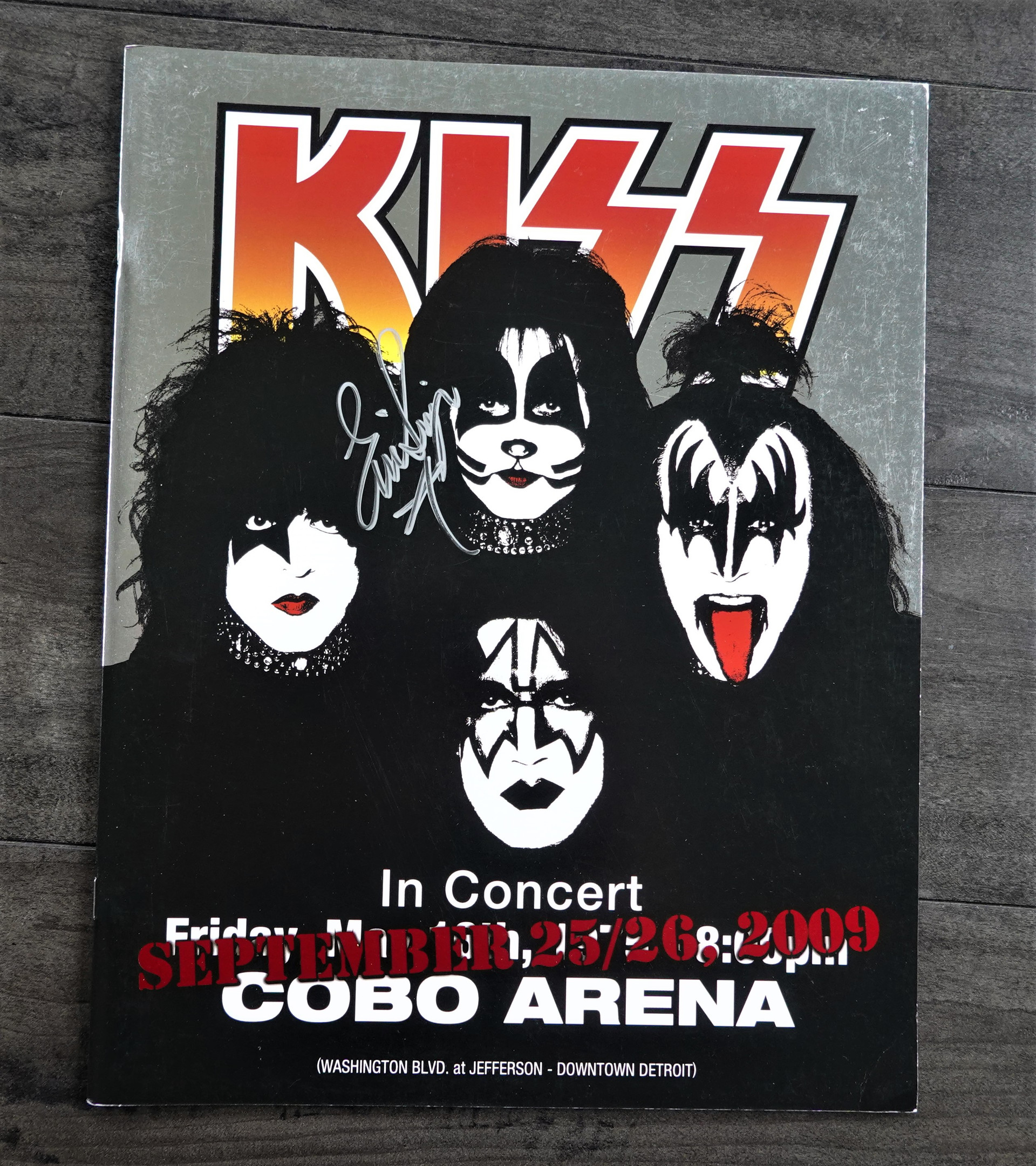 Tourbooks - Page 1 - KISSArmyWarehouse.com