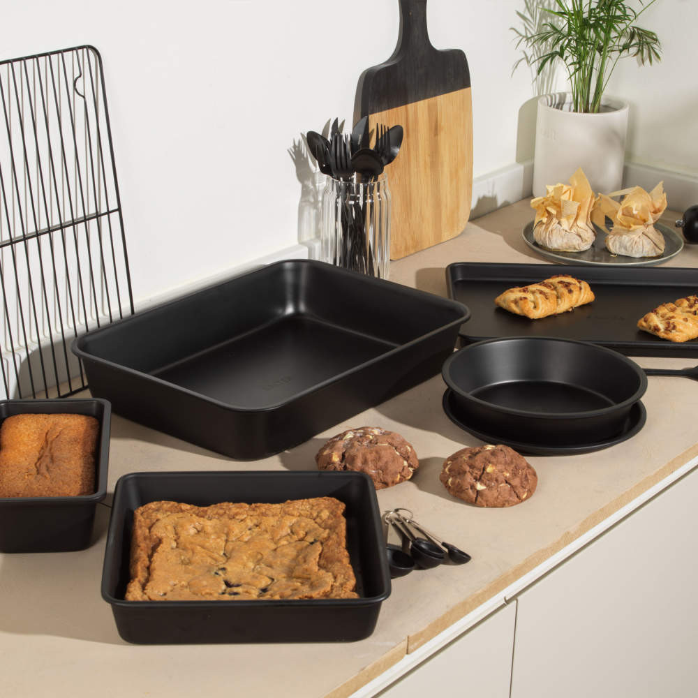 Shop 36 cm Roasting Tin | Non-Stick Coating | Black