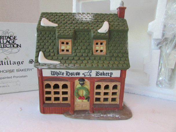 Dept 56 59269 White Horse Bakery Dickens Village Building w/cord D11 ...
